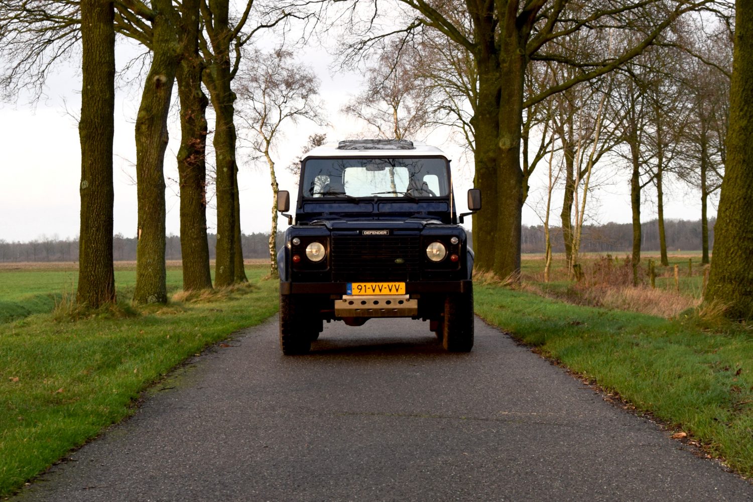 Land Rover Defender 90 TD5 Commercial Hard Top - Oslo Blue Metallic ...